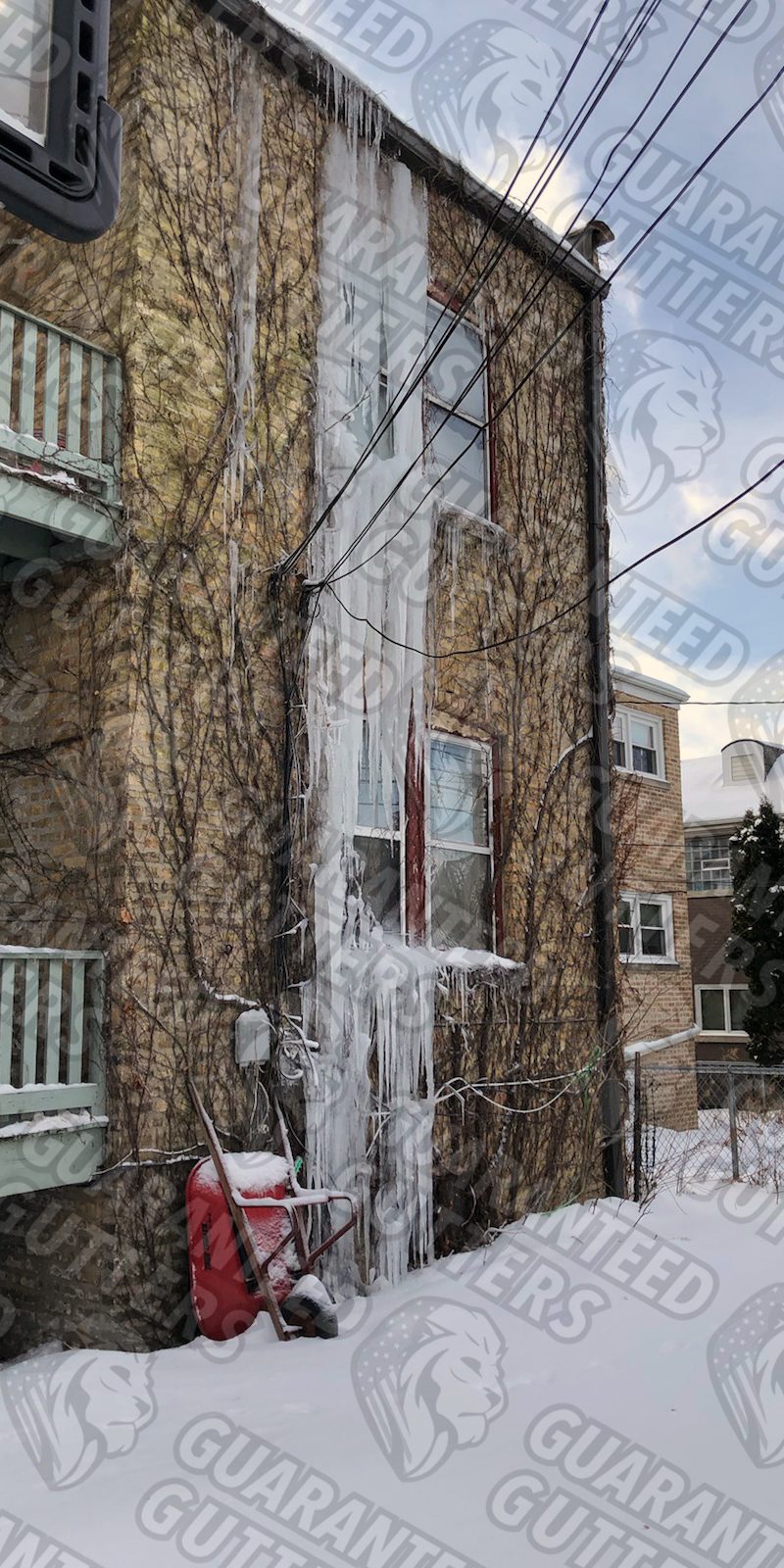 How to Prevent Ice Dams - Guaranteed Gutters